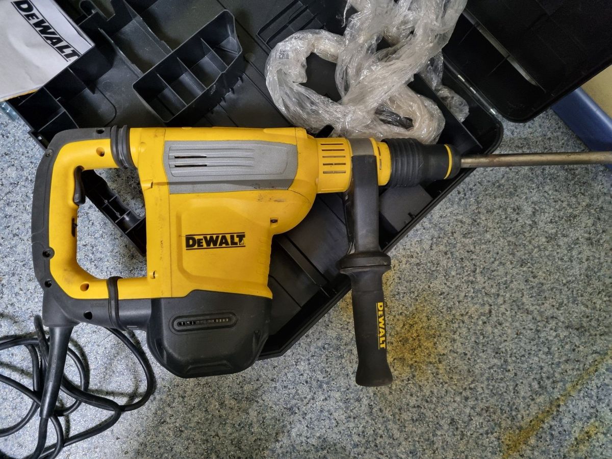 Купити Перфоратор Dewalt d25614k 01-200550769 | Техноскарб