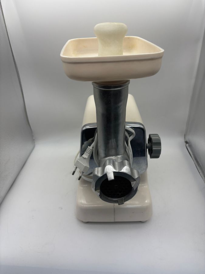 Купить Мясорубка Elekta emg 650 01-200786513 | Техноскарб
