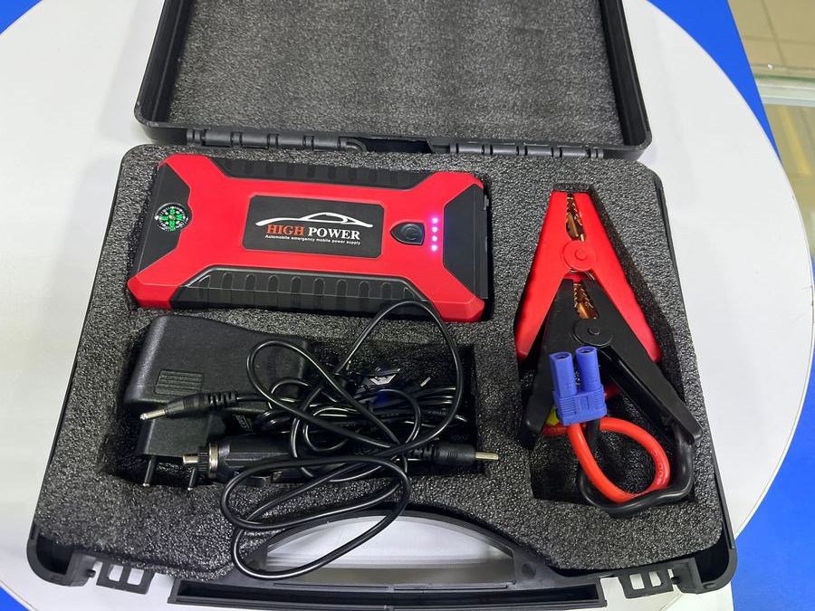 Купити Пуско-зарядний пристрій High-Power multi-function jump starter ...